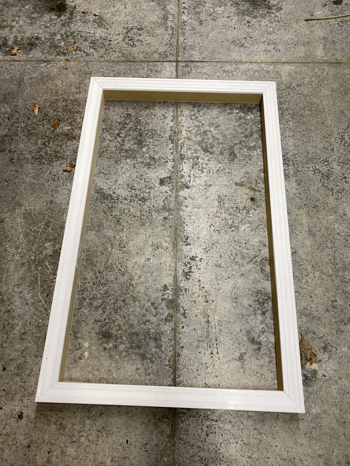 Build your own DIY TV Frame - Cheap! - Home With Krissy