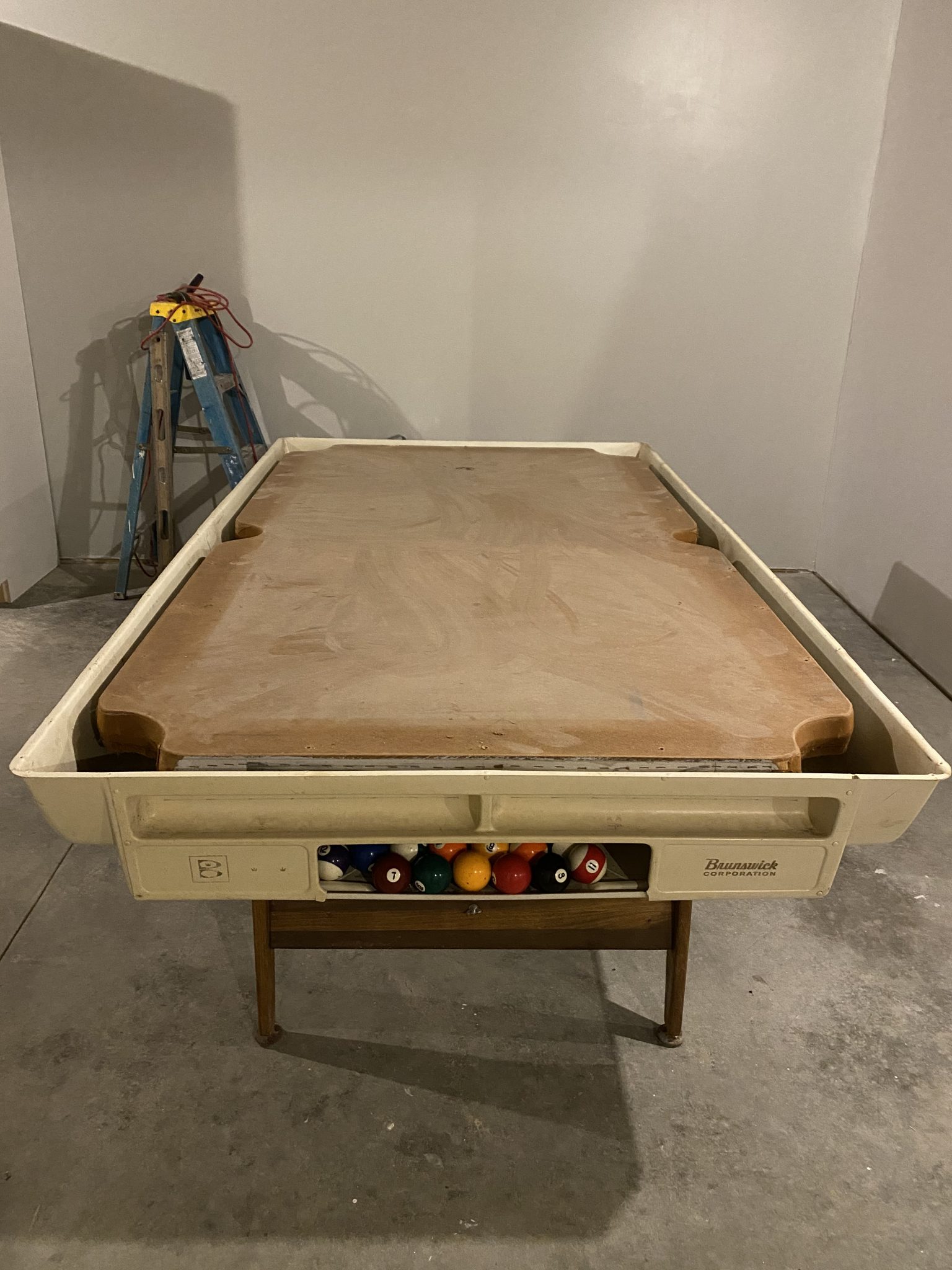 POOL TABLE MAKEOVER - Home With Krissy