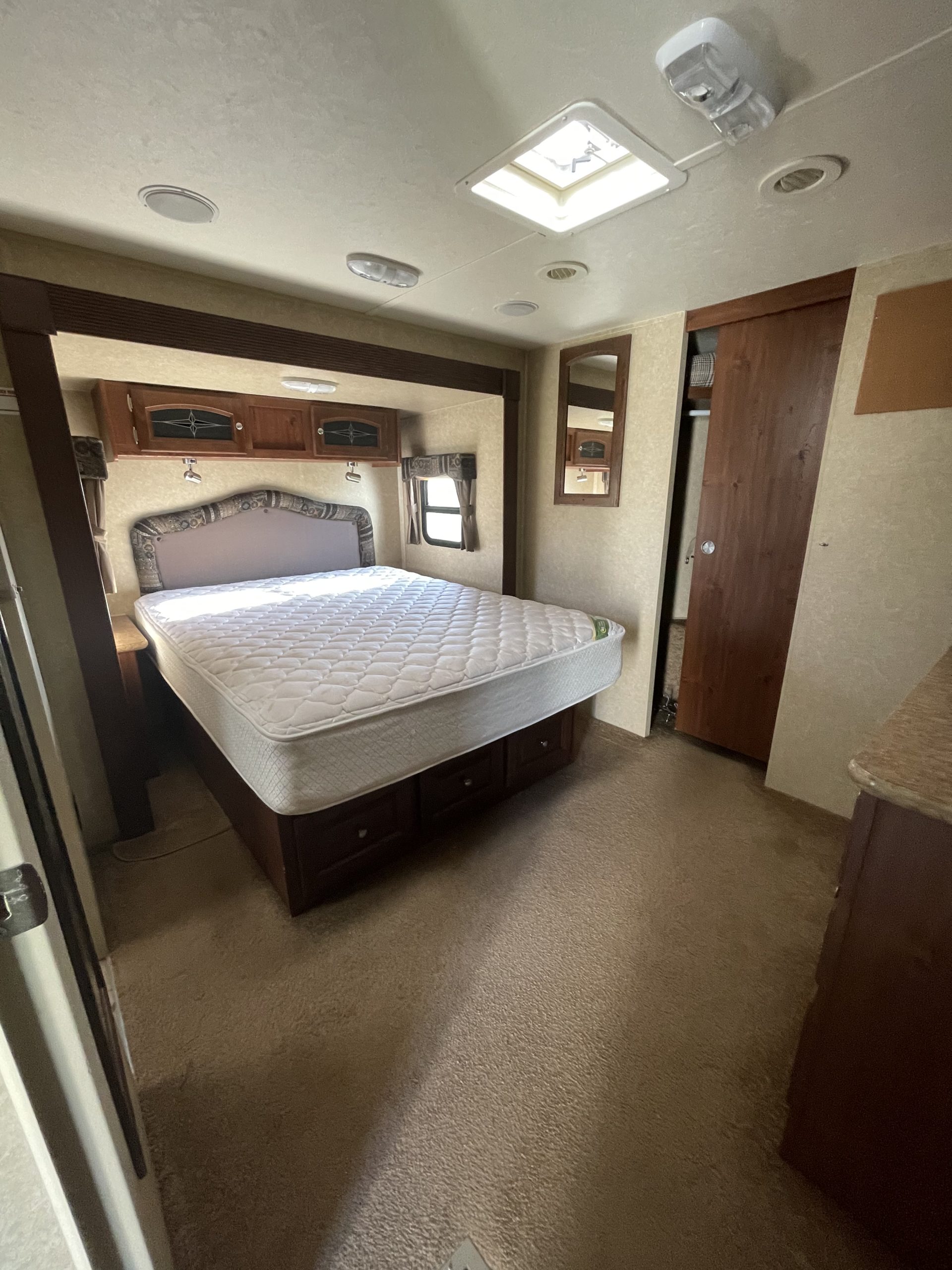 The Nomad - Camper Reno One - Home With Krissy