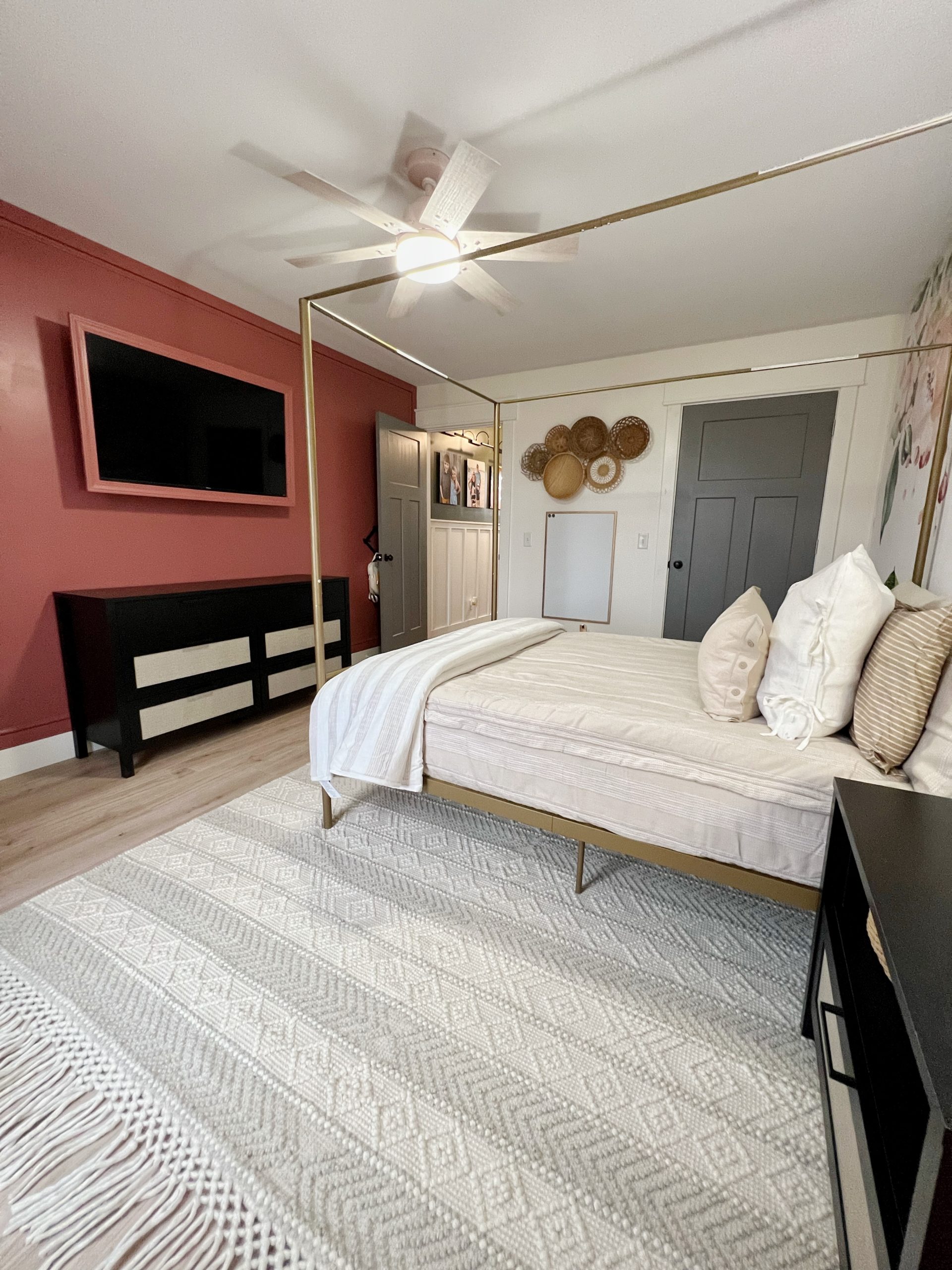 Refresh A Girls Room From Good to AMAZING - Home With Krissy